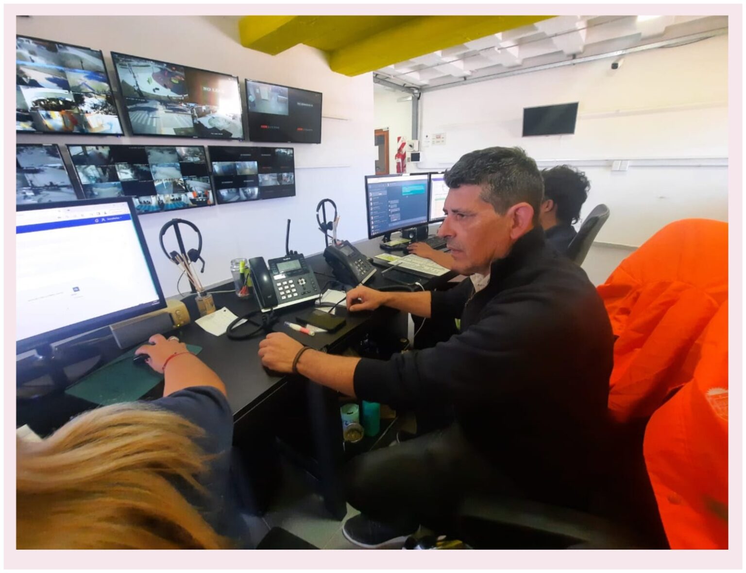 El Centro de Monitoreo incorpora cámaras que identifican autos y ...